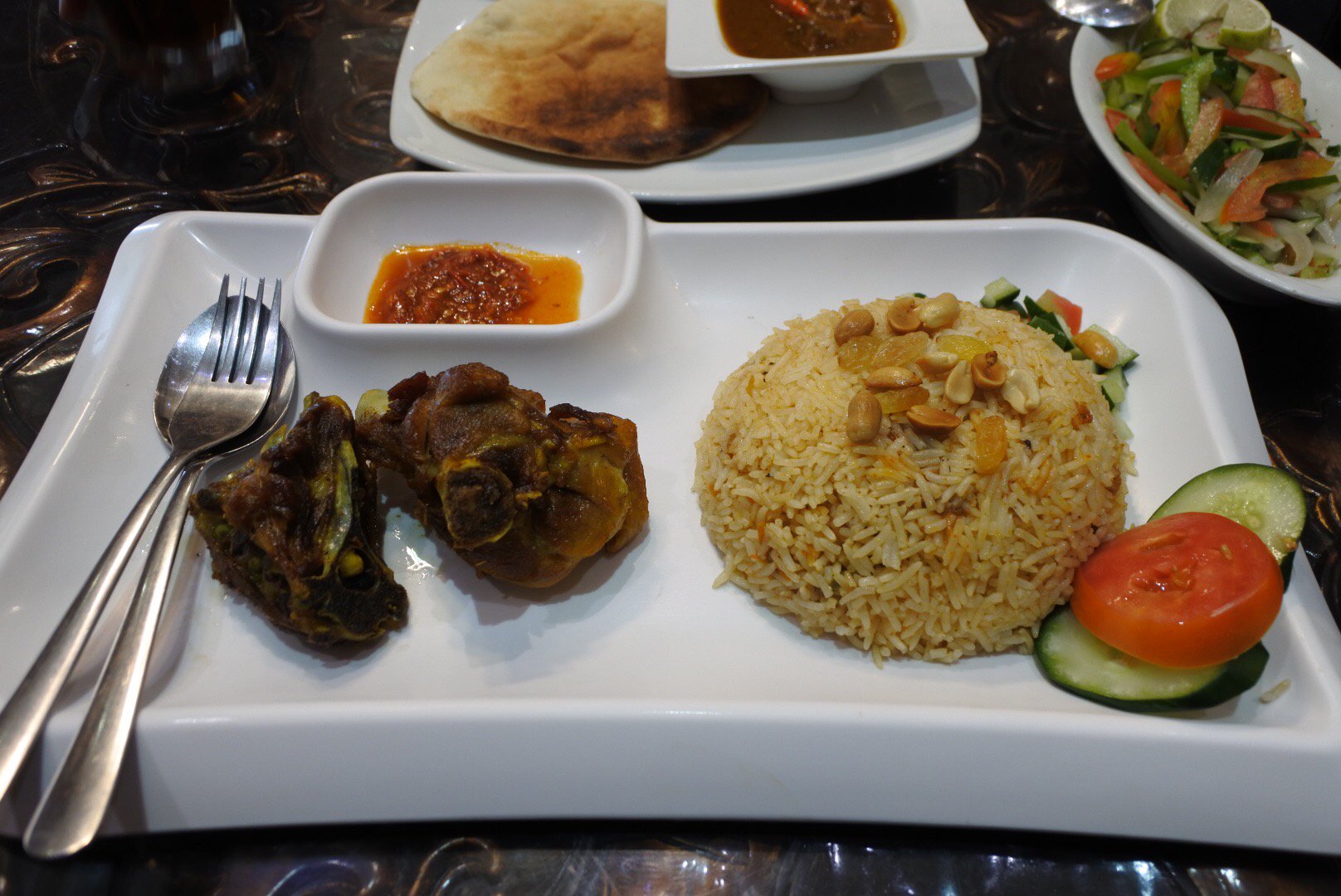 Review Ajwad Resto, Mencicipi Makanan Khas Timur Tengah - Apabedanya.com
