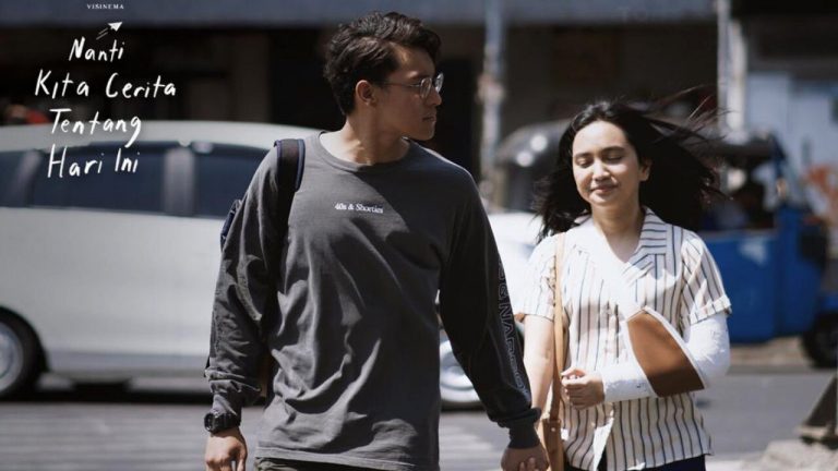 Review Film NKCTHI: Emosional, & Sampaikan Pesan Penting - Apabedanya.com