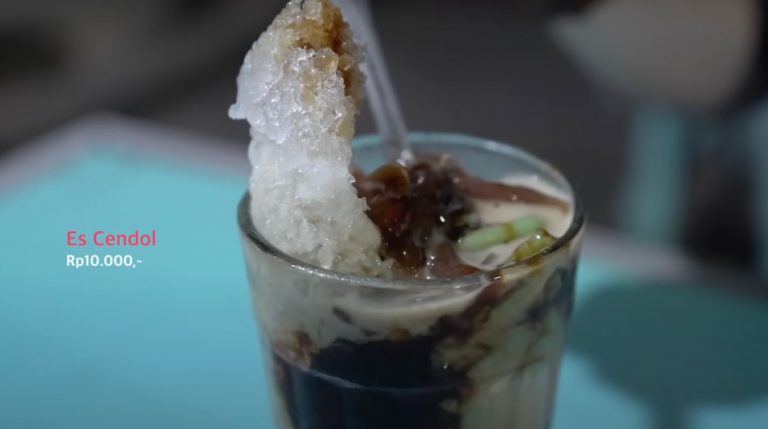 10 Rekomendasi Kuliner Padang Ria SW, Bikin Ngiler